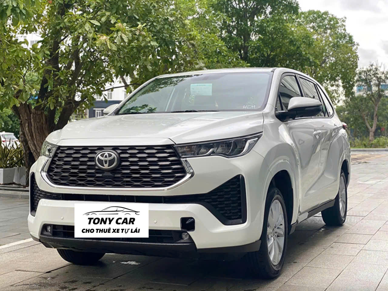 INNOVA CROSS NEW 2025